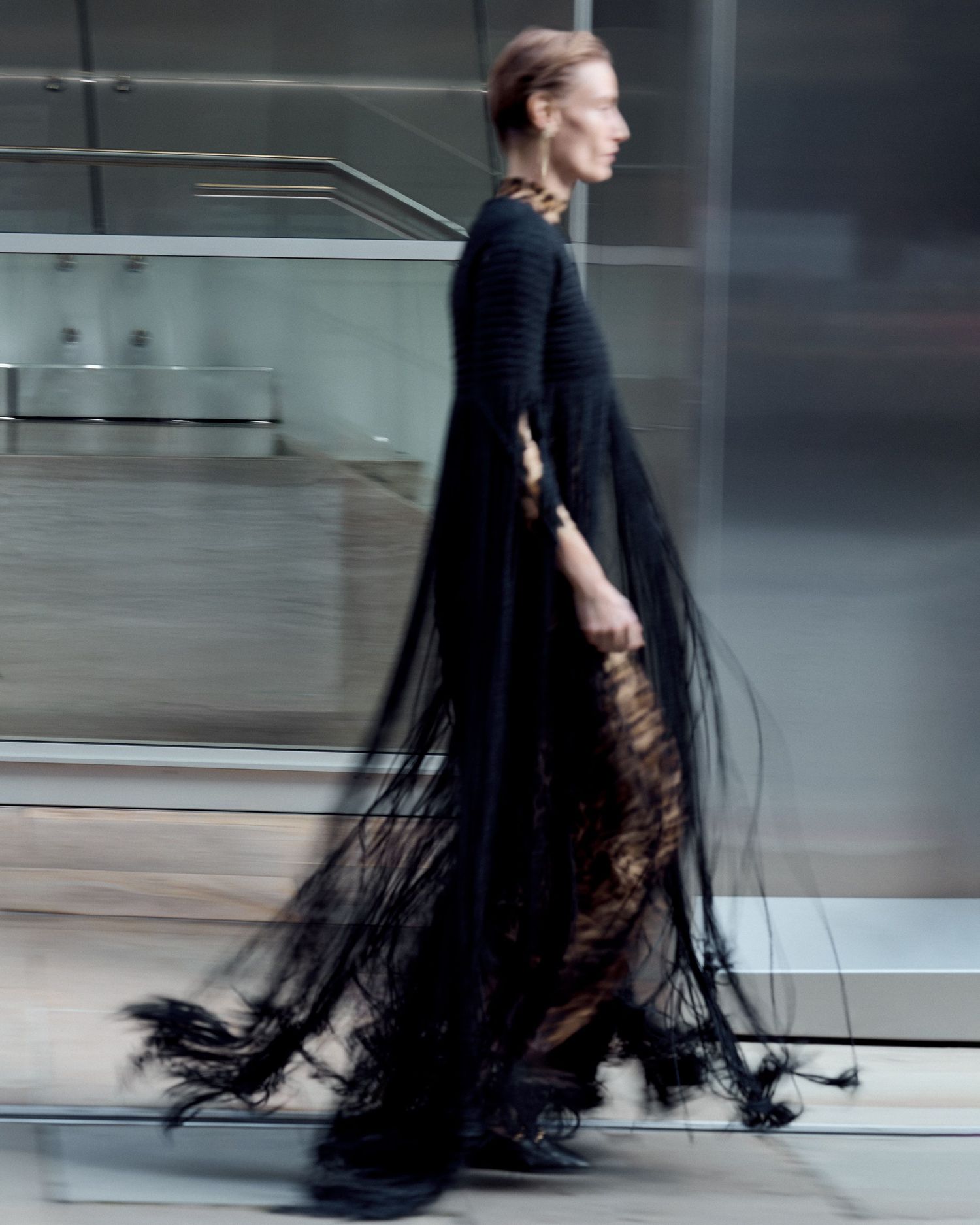 7 reasons why walking after eating improves your health - Vogue Scandinavia