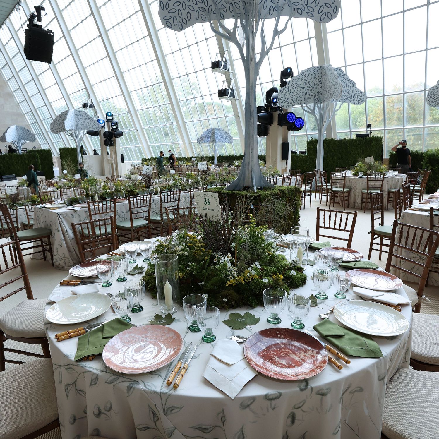 Let the Met Gala tablescape be your next dinner party inspiration ...