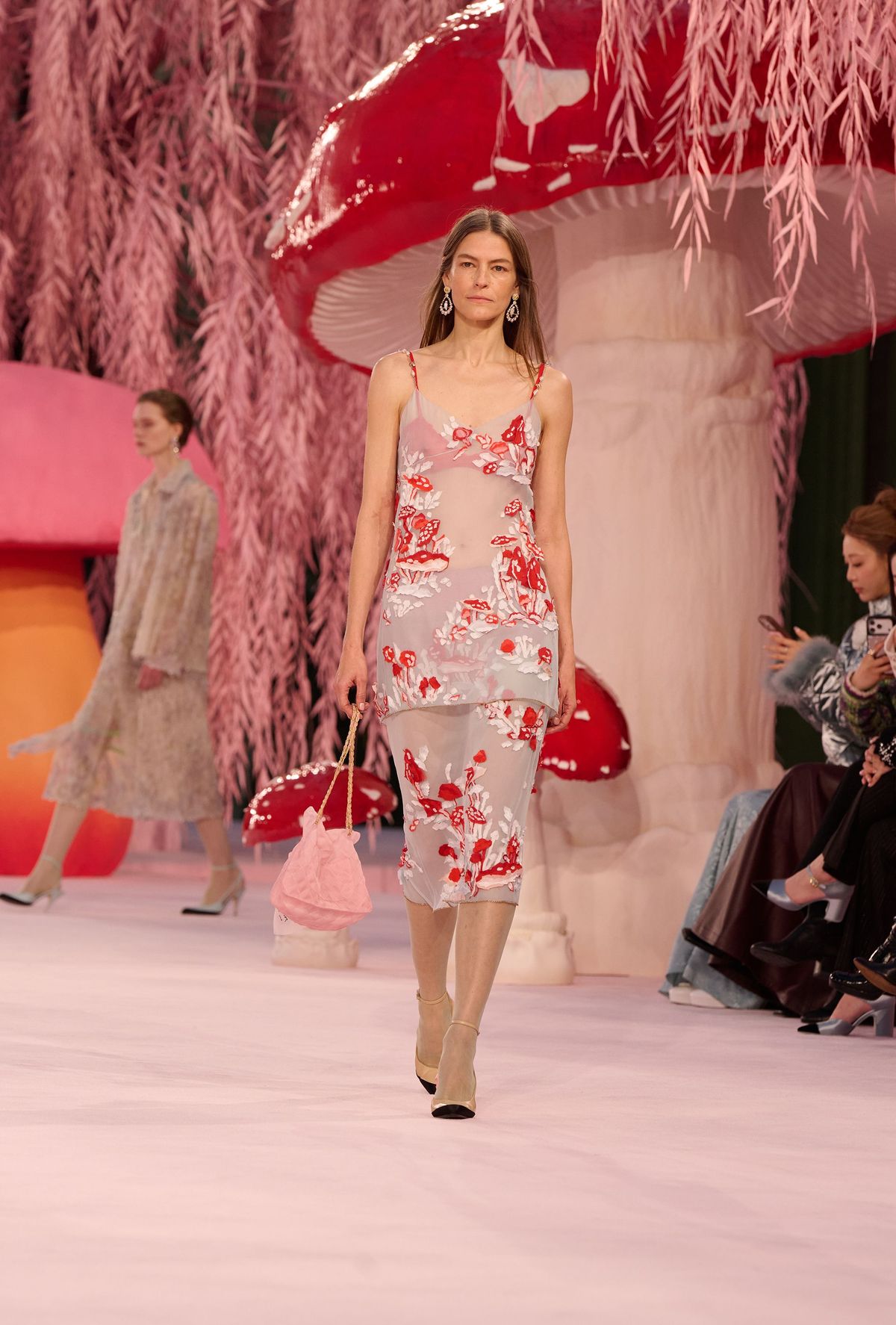 Chanel Haute Couture SS26: Matthieu Blazy’s first couture collection ...