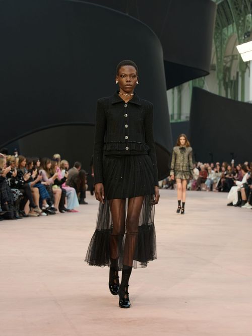 See all the looks from Chanel's FW25 ready-to-wear runway show at Paris ...