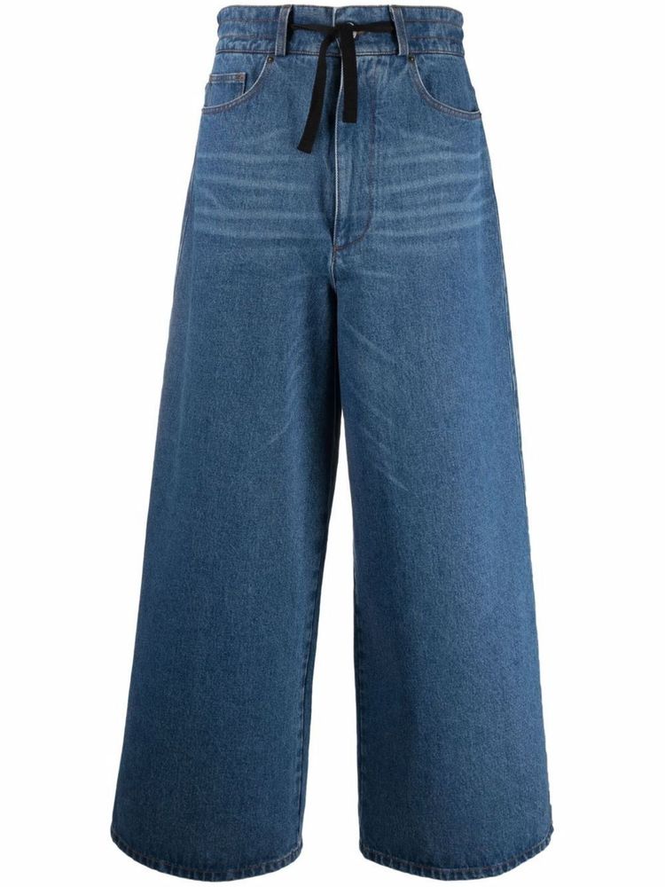Best wide-leg denim jeans to buy in 2021 - Vogue Scandinavia