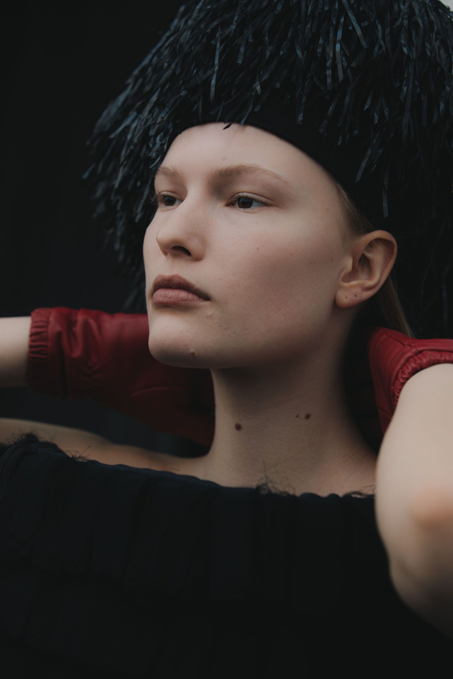 Nicklas Skovgaard's Warhol-style 90s grunge beauty - Vogue Scandinavia