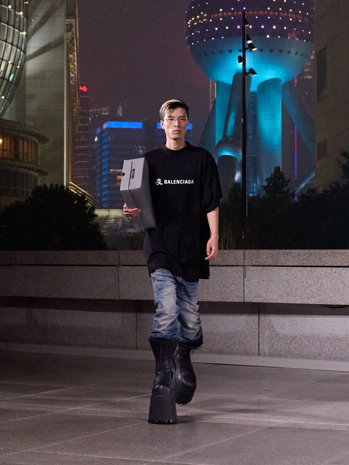 See all the looks – and the sky-high sneakers – from Balenciaga's ...