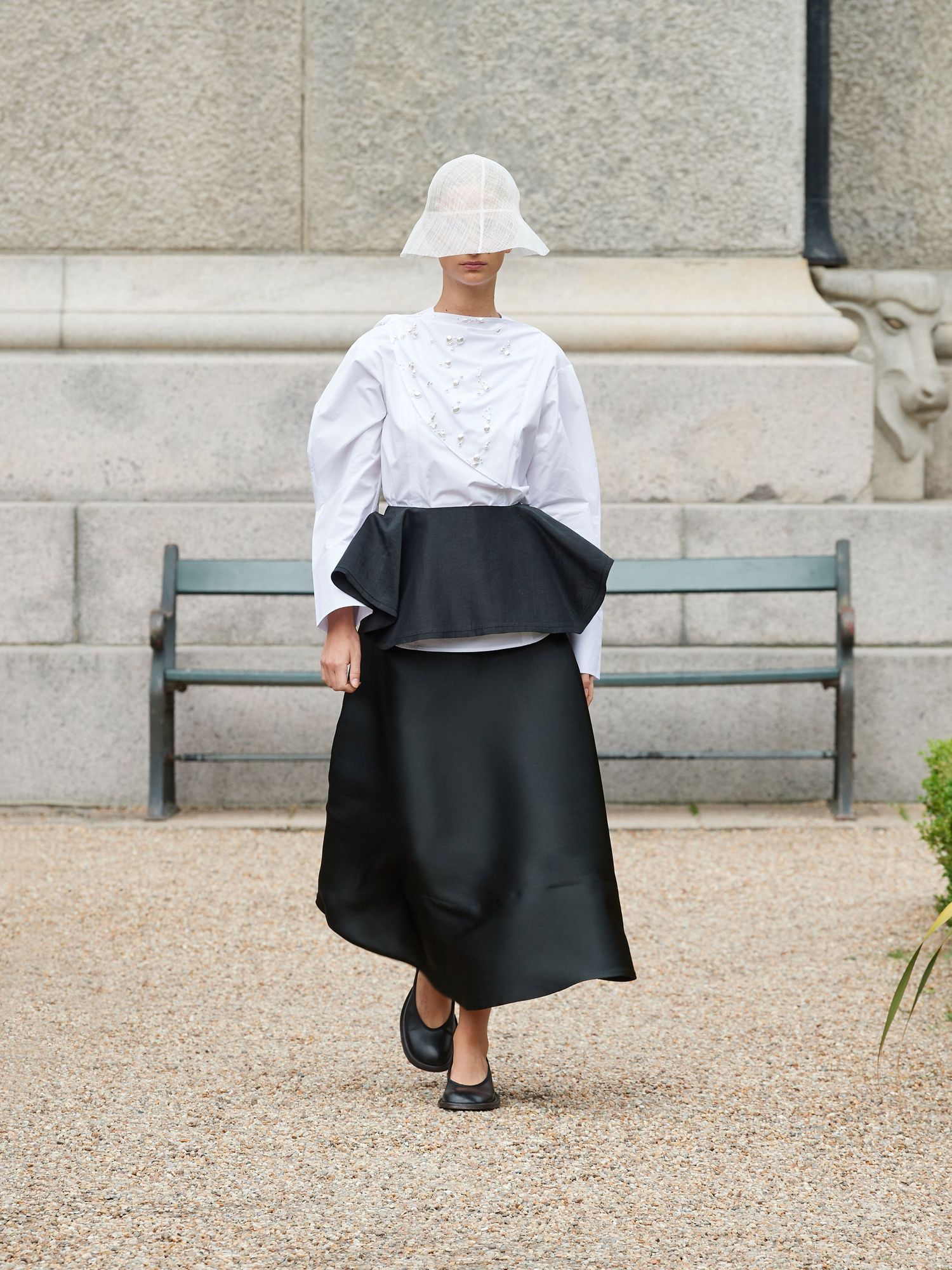 See all the looks from Mark Kenly Domino Tan's SS24 collection at ...