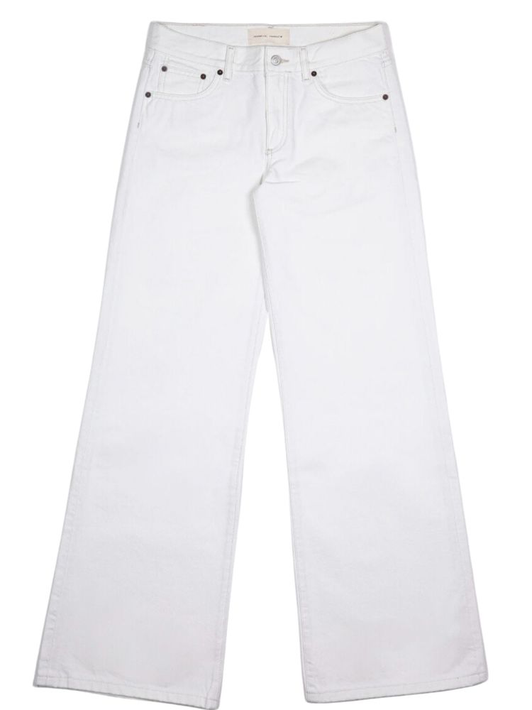 5 ways to style white jeans this summer, the Vogue Scandinavia way ...