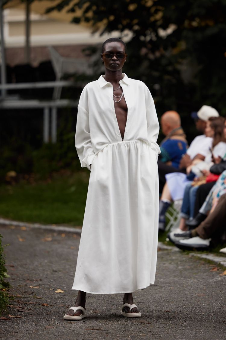 Why going topless is the latest runway trend for SS24 - Vogue Scandinavia