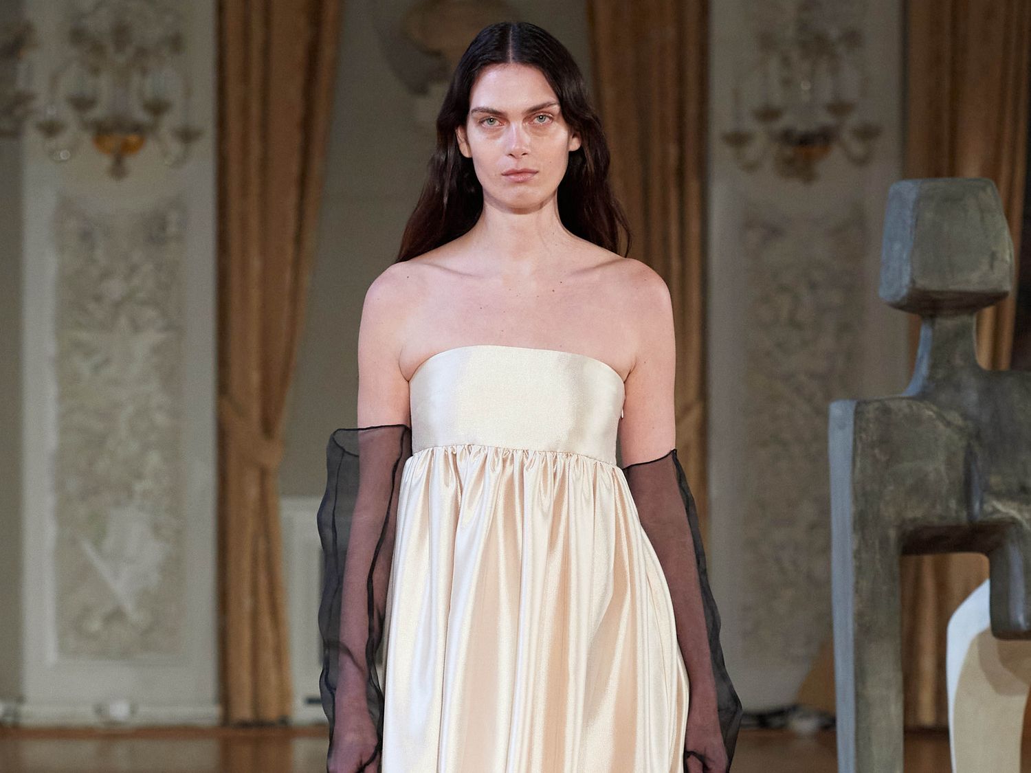 See all the looks from The Garment's AW24 collection - Vogue Scandinavia