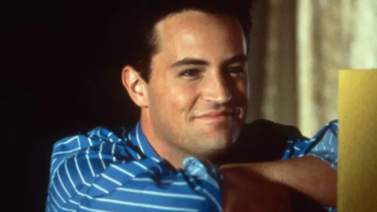 Friends and fans mourn the death of actor Matthew Perry - Vogue Scandinavia