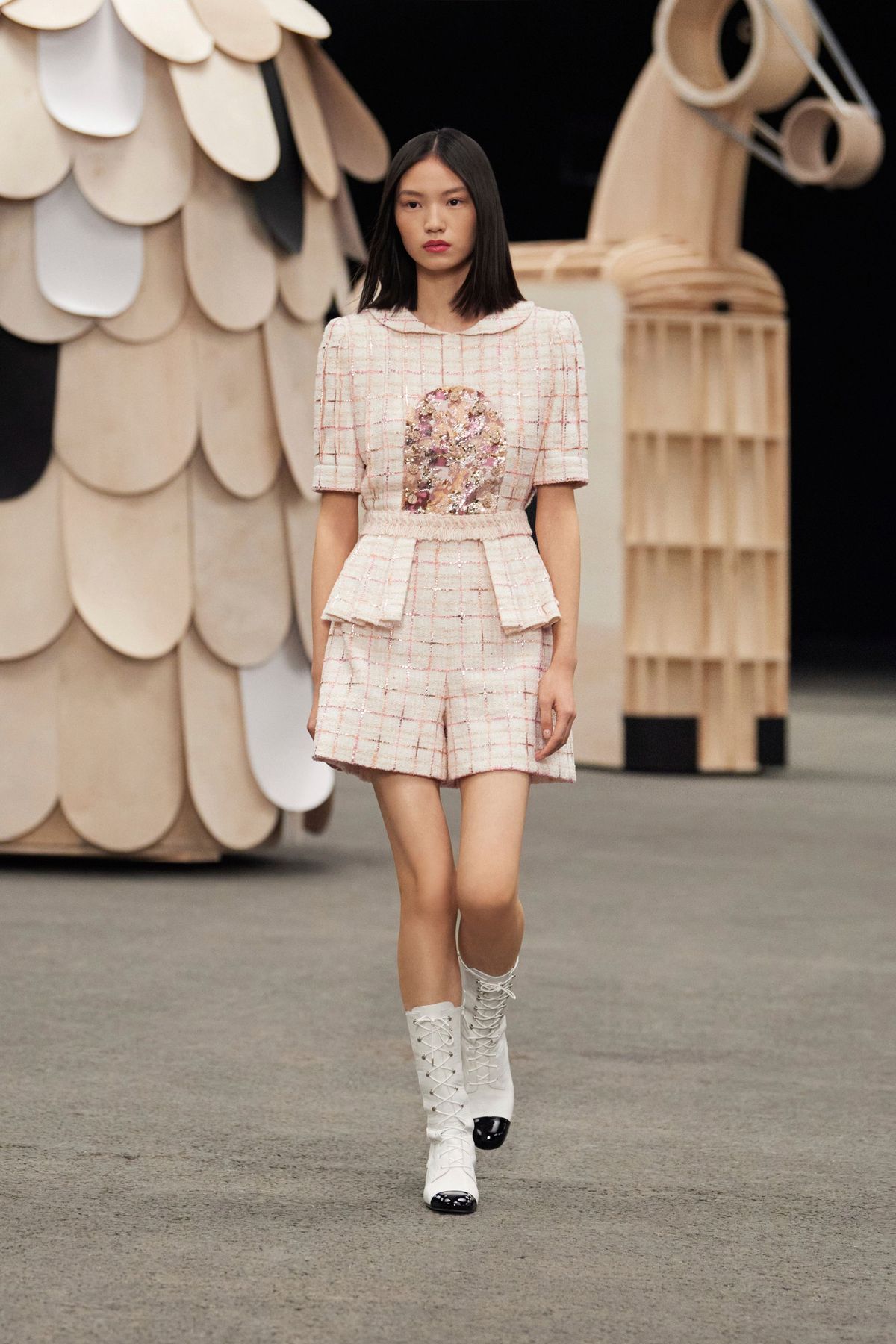 An exclusive look at the savoir-faire of Chanel's new Haute Couture ...