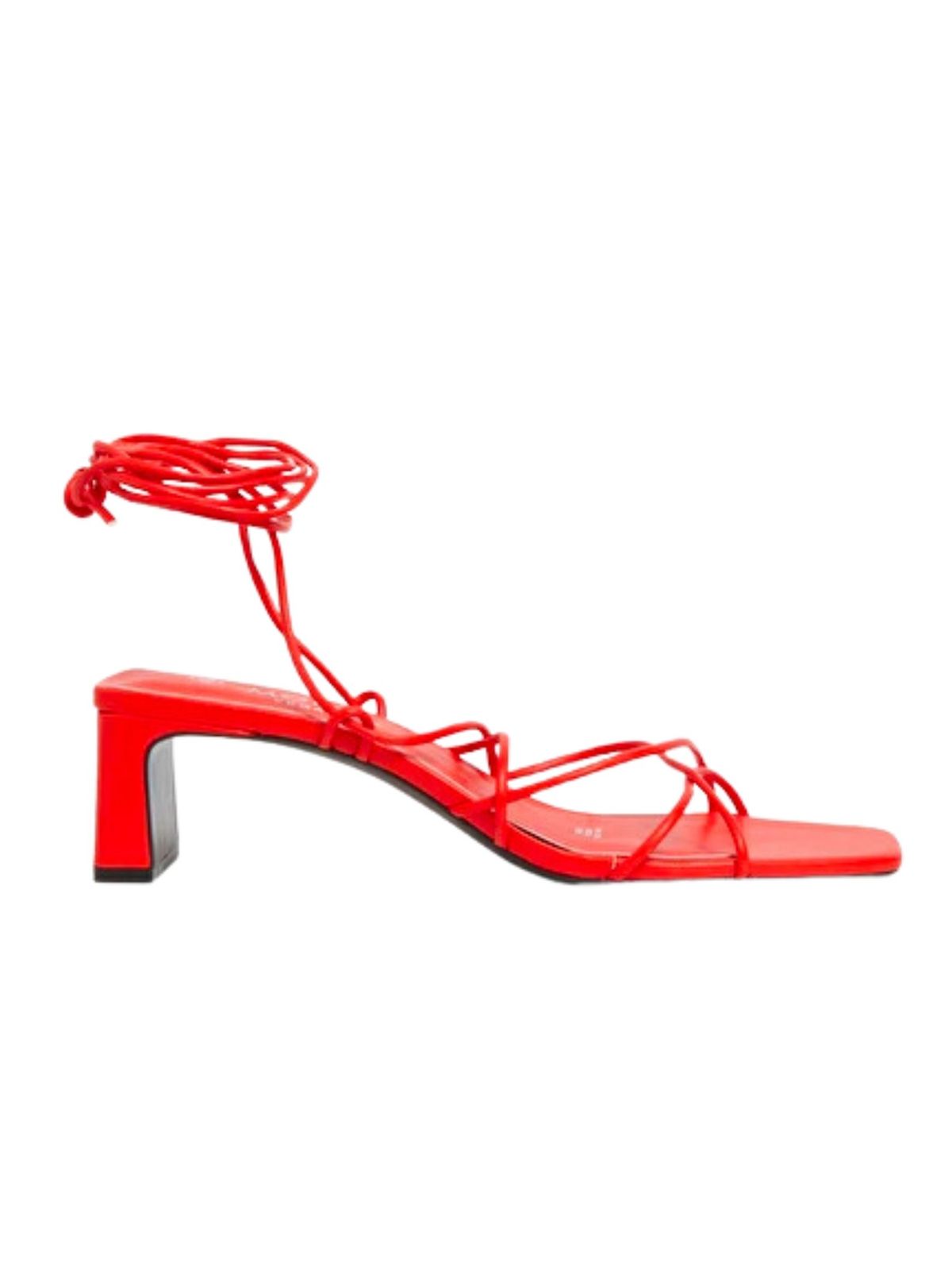 Red shoes are the trendiest party choice this season - Vogue Scandinavia