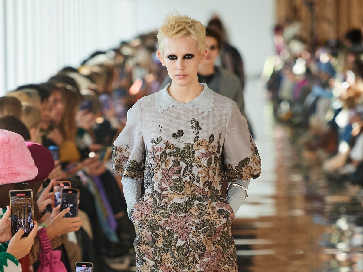 See all the new looks from Munthe’s AW23 runway collection - Vogue ...