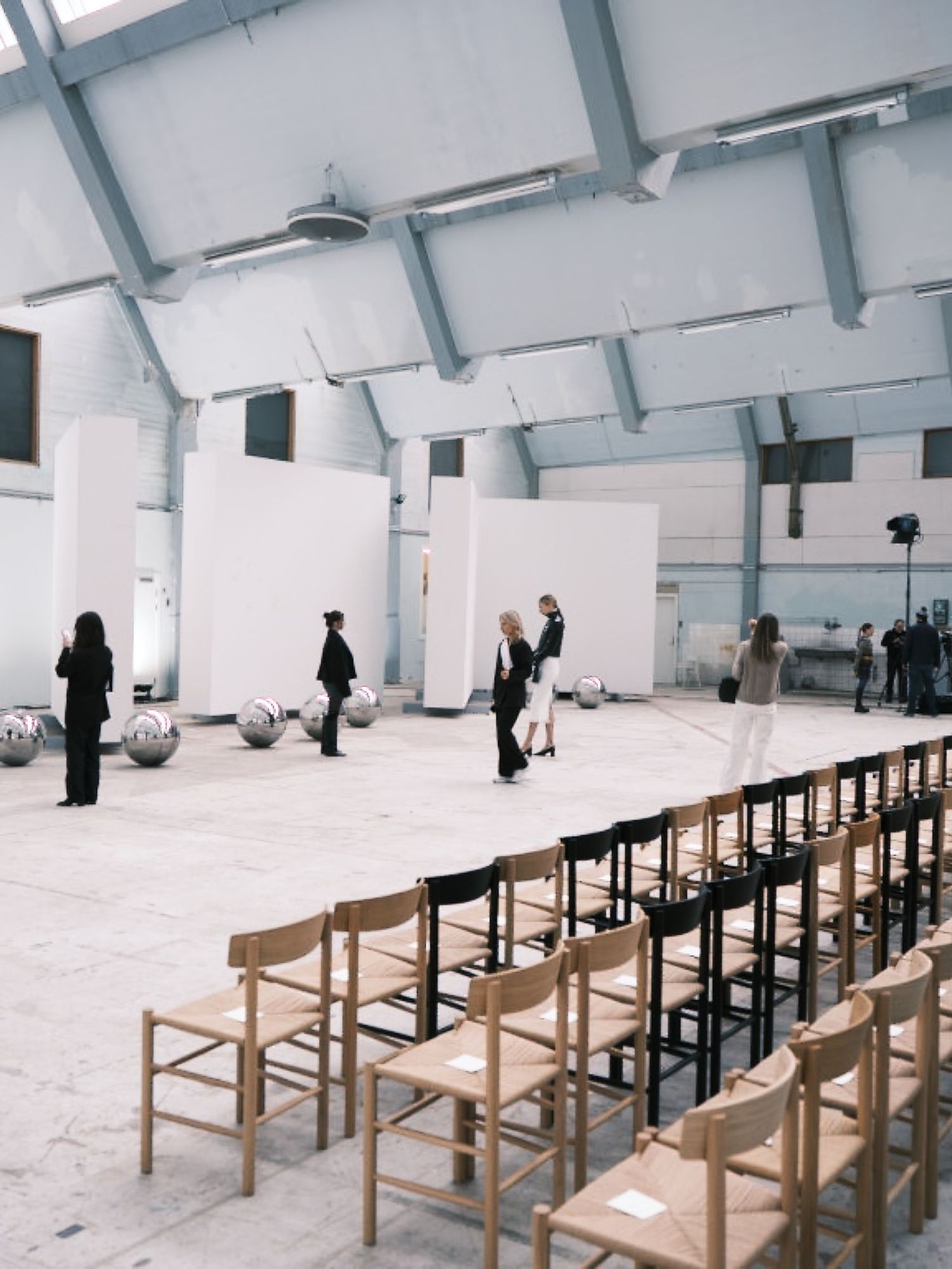 Exclusive: How to get The Garment's undone, pared-down runway hair ...