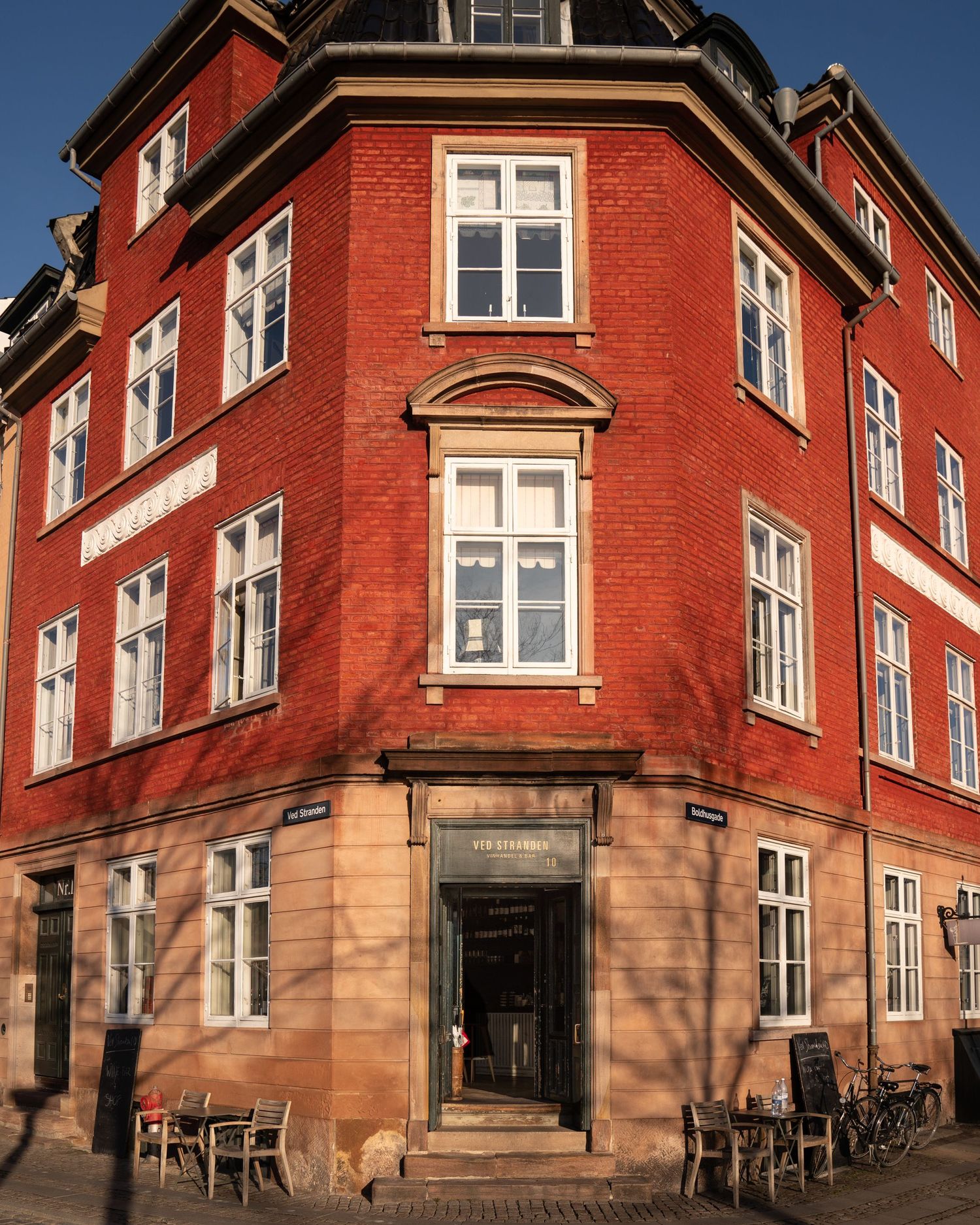 7 of the best bars in Copenhagen to try during CPHFW - Vogue Scandinavia